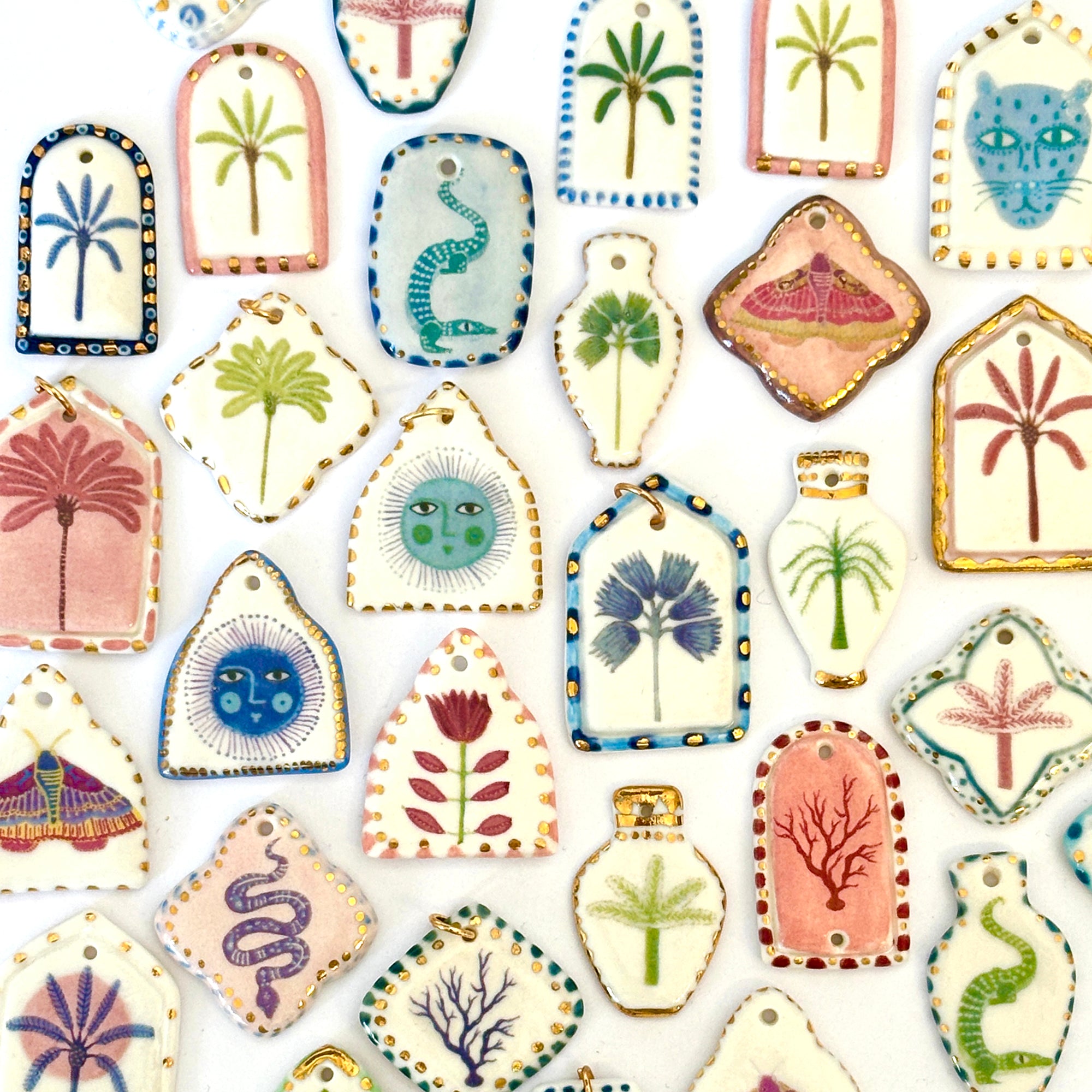 ACCESSORIES | Queen Magpie SA